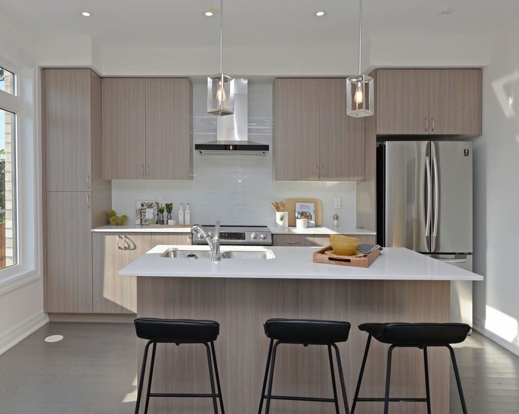 We26 | Singles, Toronto | Prices & Floor Plans | CondoRoyalty.com